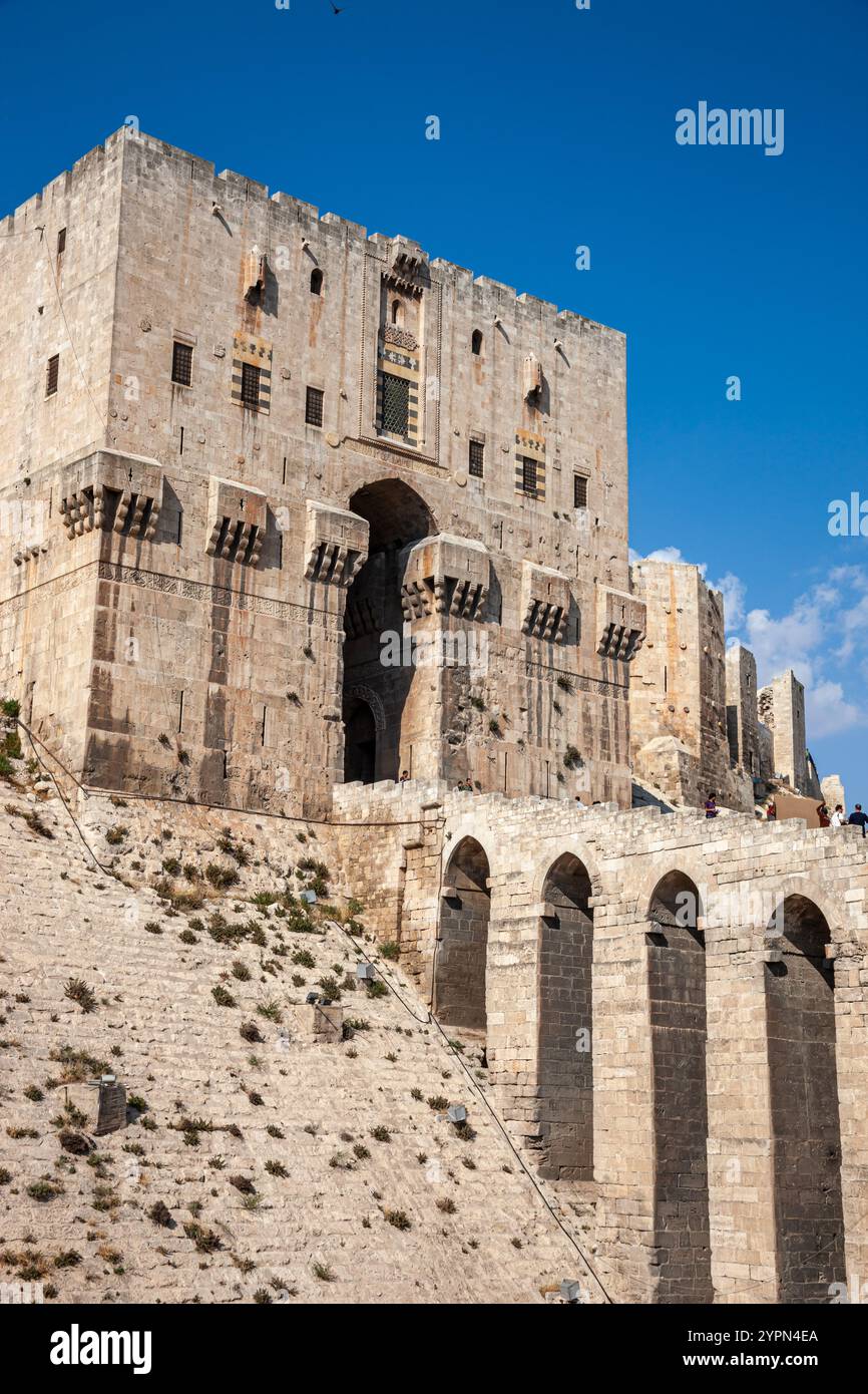 Aleppo citadel entrance hi-res stock photography and images - Alamy