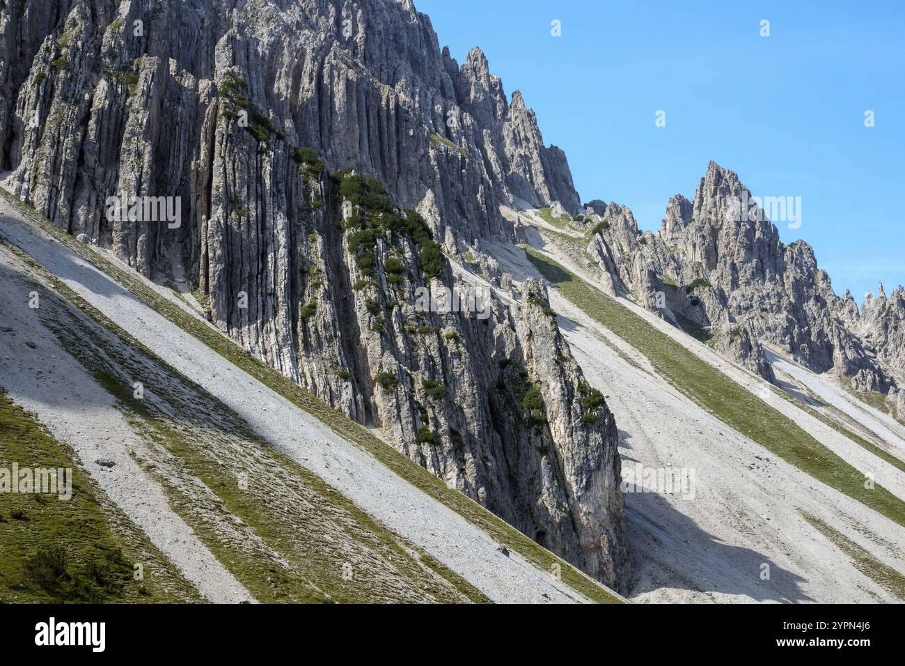 Geological features, sedimentary rocks. Karwendel mountain range ...