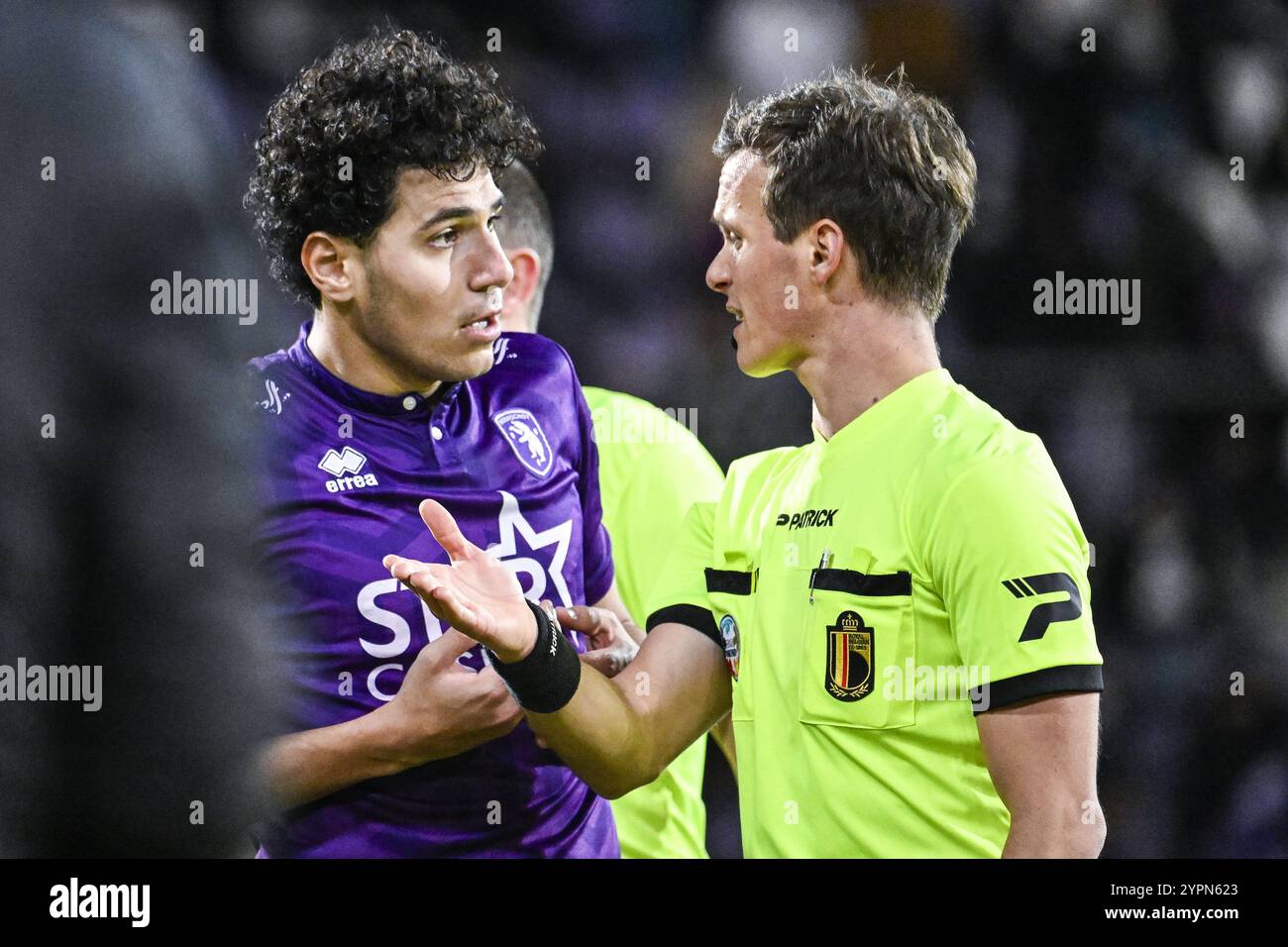 Beerschot's Omar Fayed referee Kevin Van Damme pictured during a soccer ...