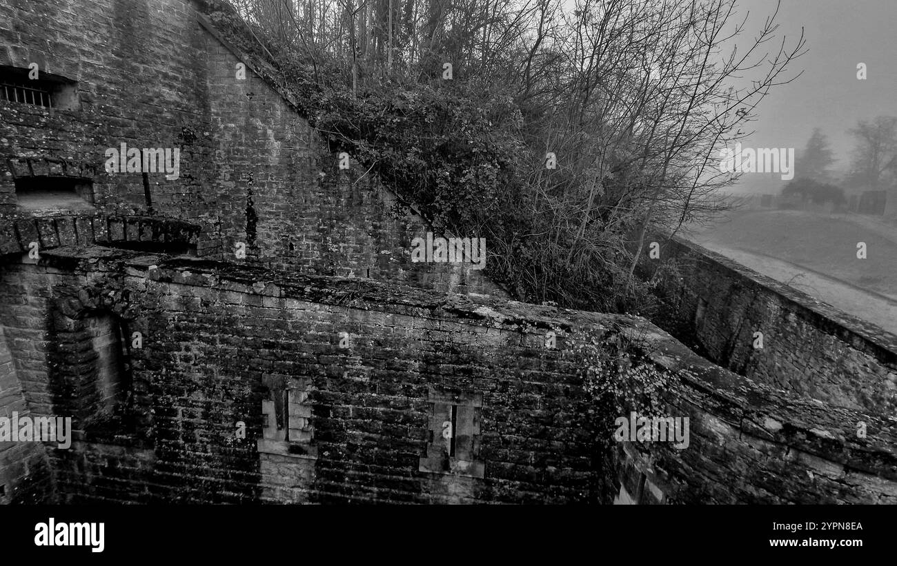 Bron bron Black and White Stock Photos & Images - Alamy