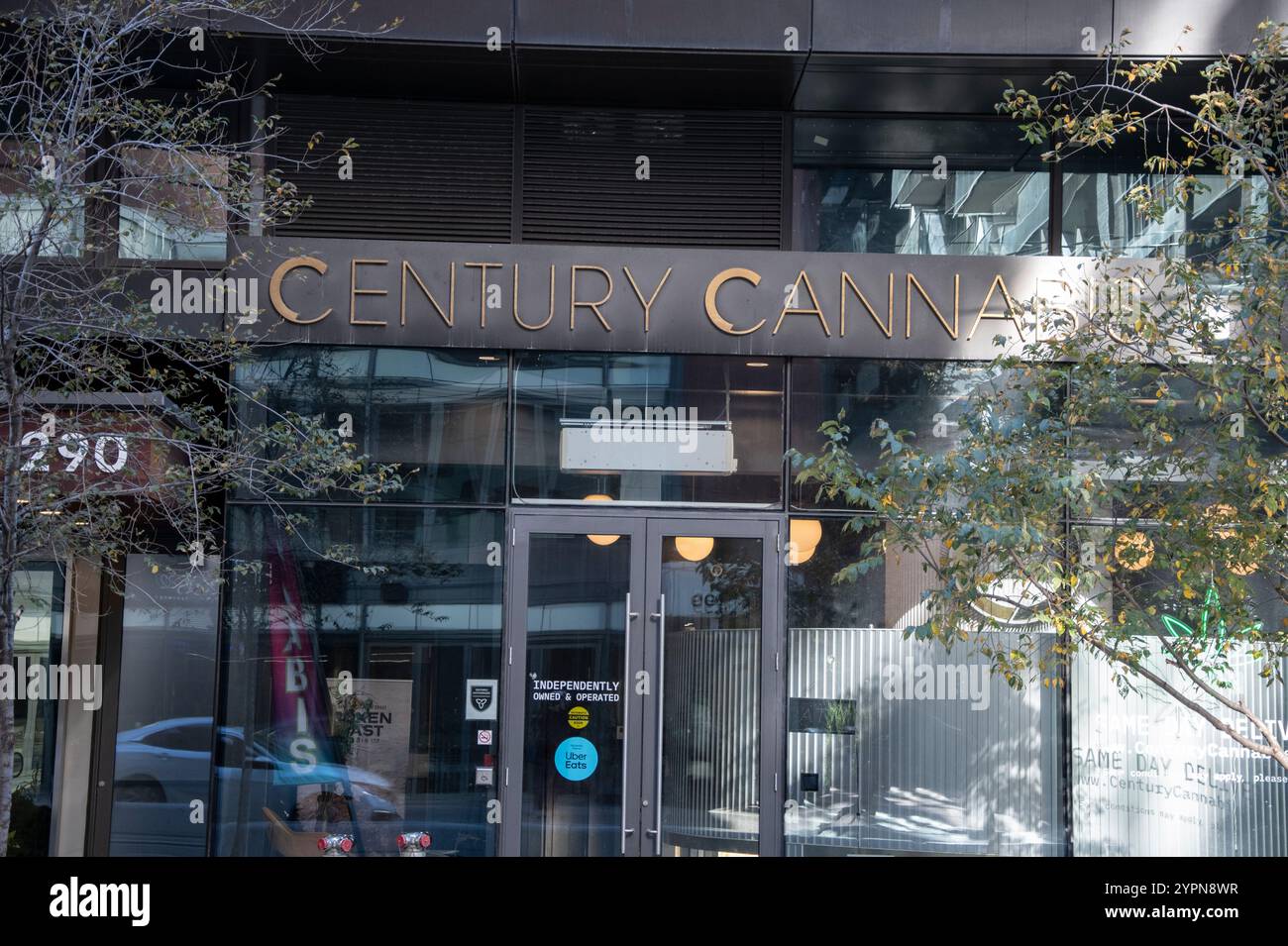 Cannabis store sign hi-res stock photography and images - Alamy