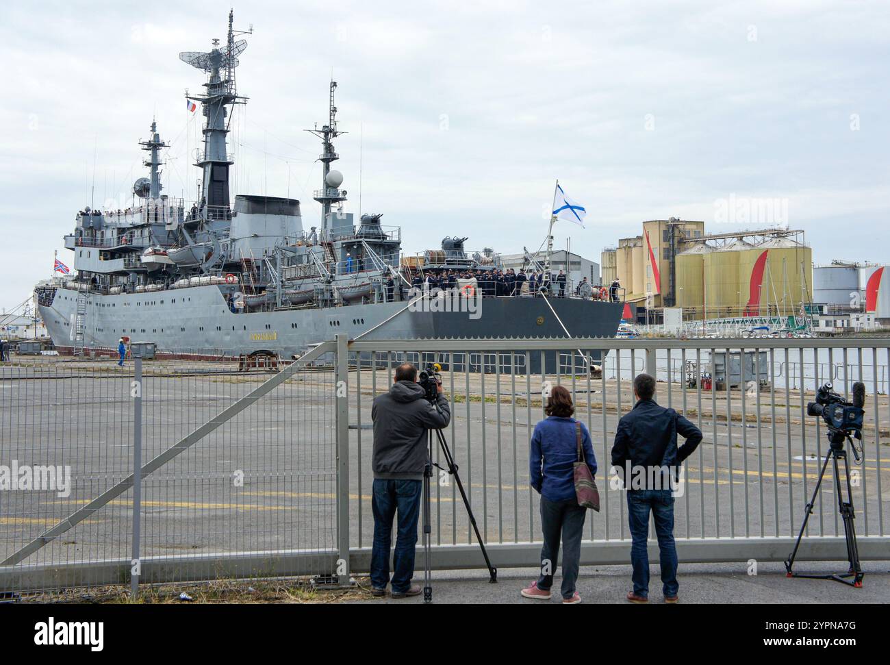 Smolnyy ship hi-res stock photography and images - Alamy