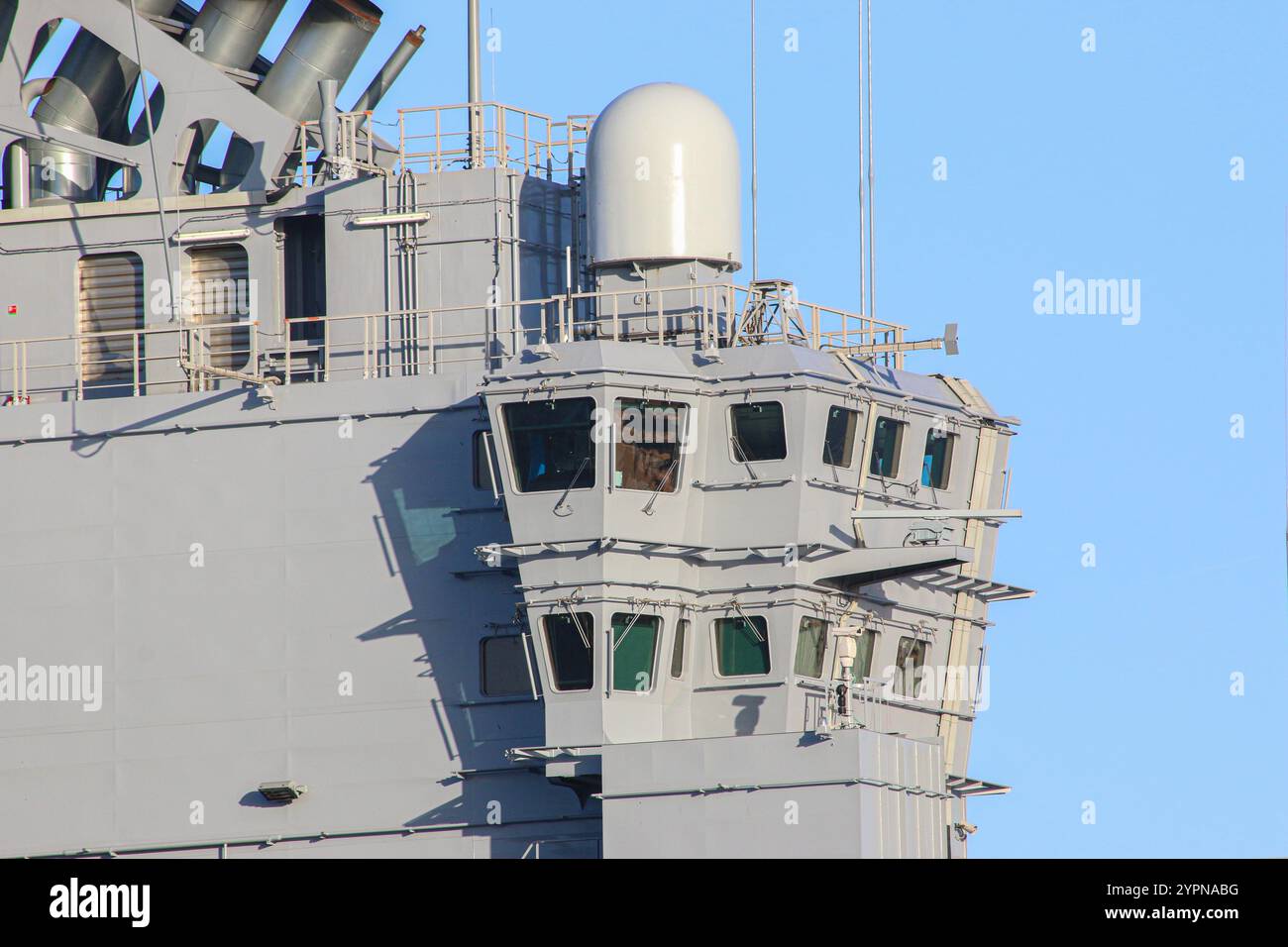 Helicopter bridge landing carrier hi-res stock photography and images ...