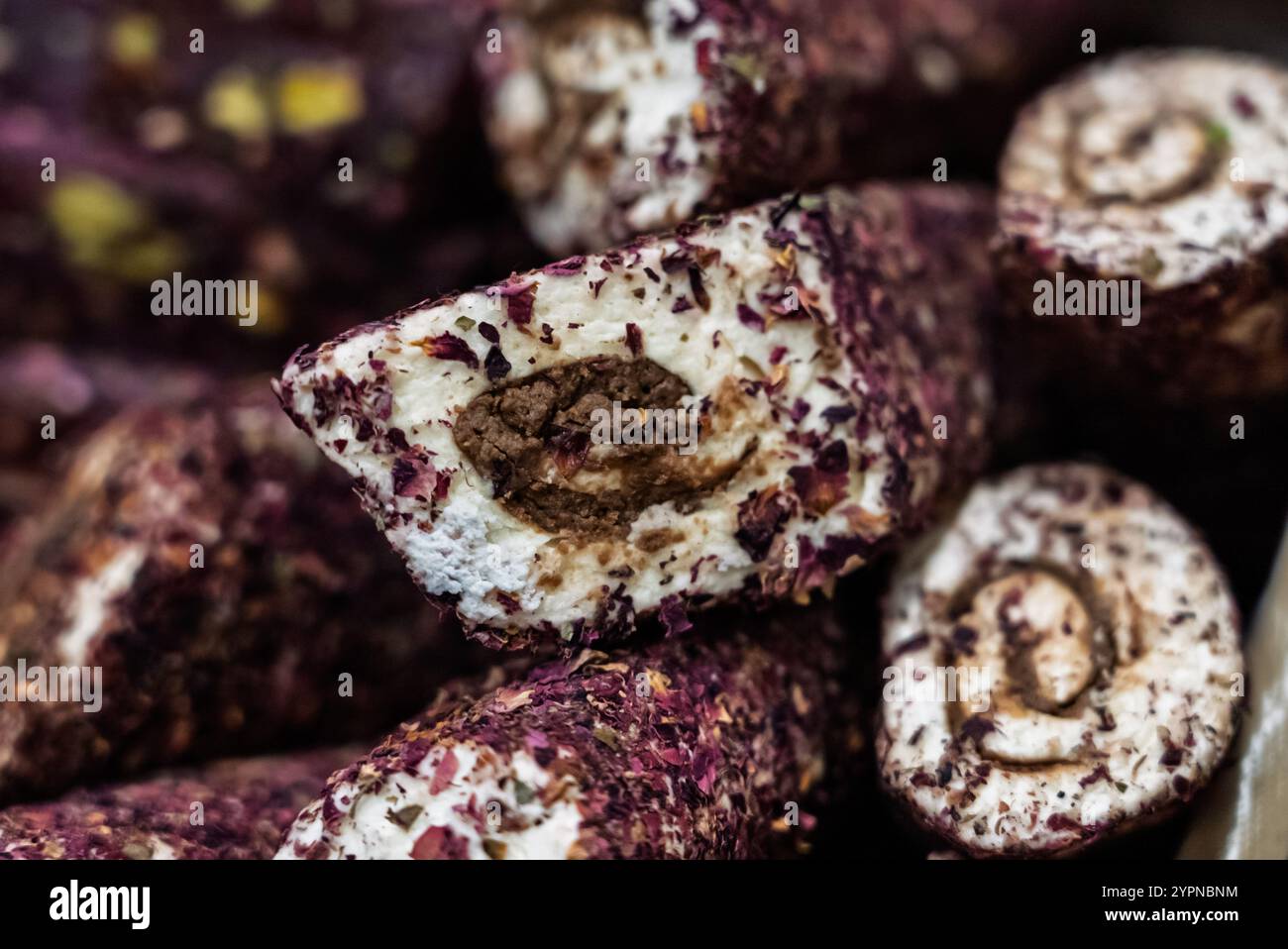 Tempting delight hi-res stock photography and images - Alamy