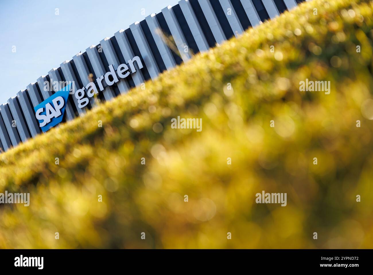 Munich, Germany. 25th Nov, 2024. The SAP Garden sports venue can be ...