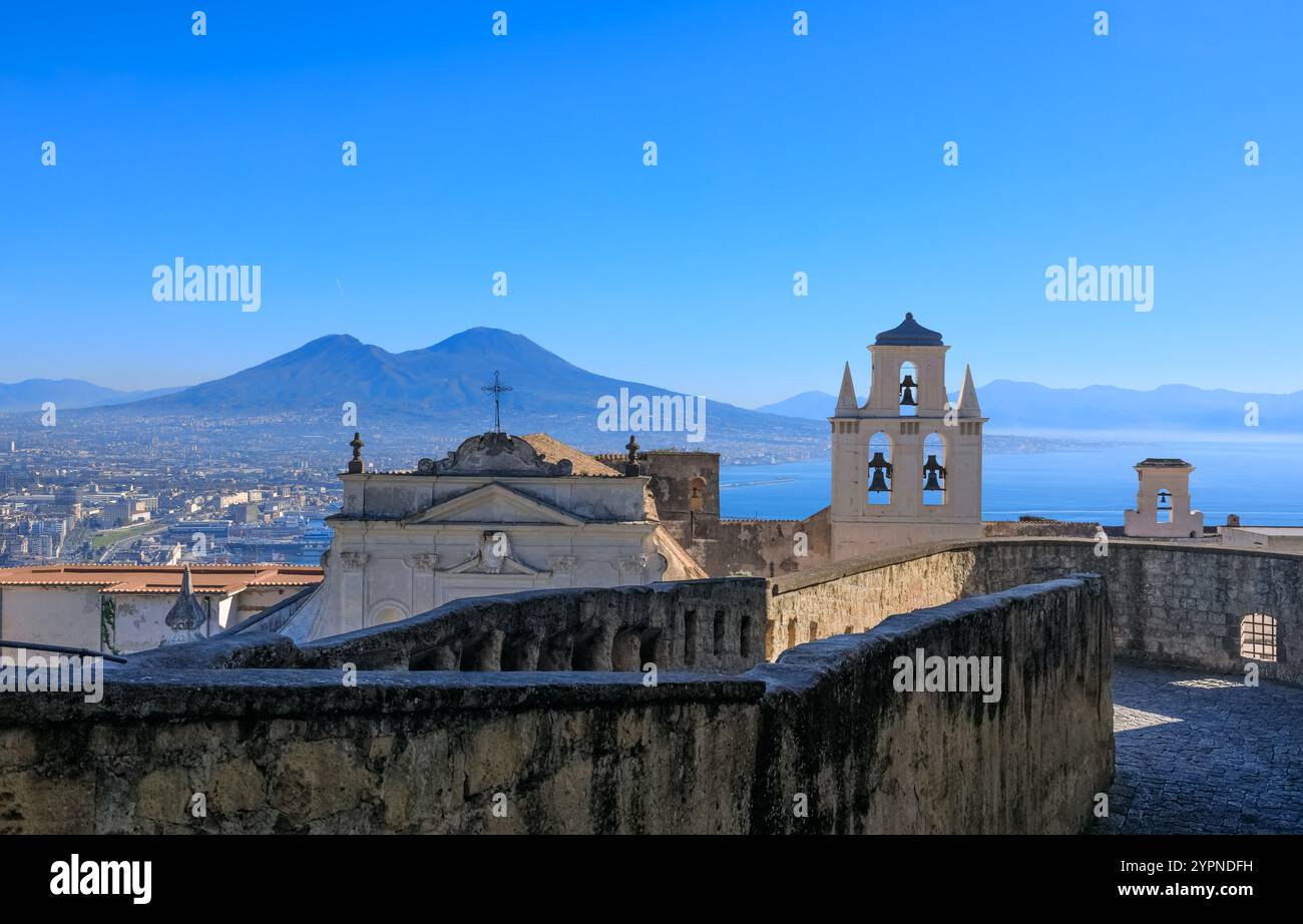 Naples cityscape: view of the Gulf of Naples with Mount Vesuvius and ...