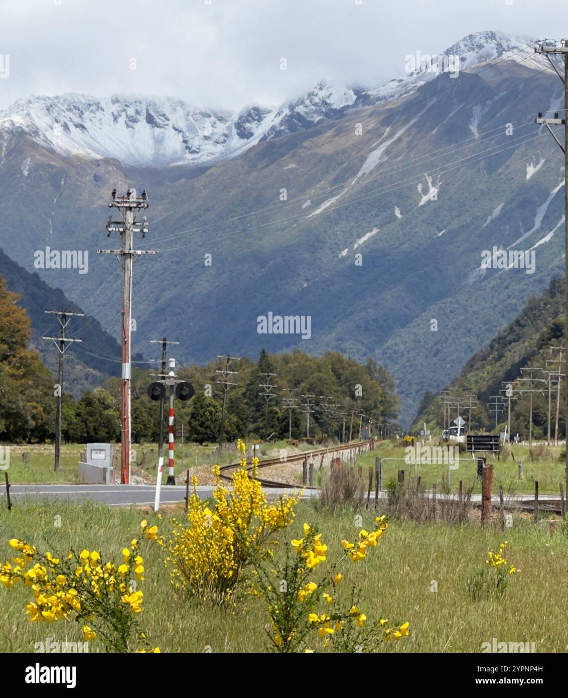 Serene view railway tracks hi-res stock photography and images - Alamy