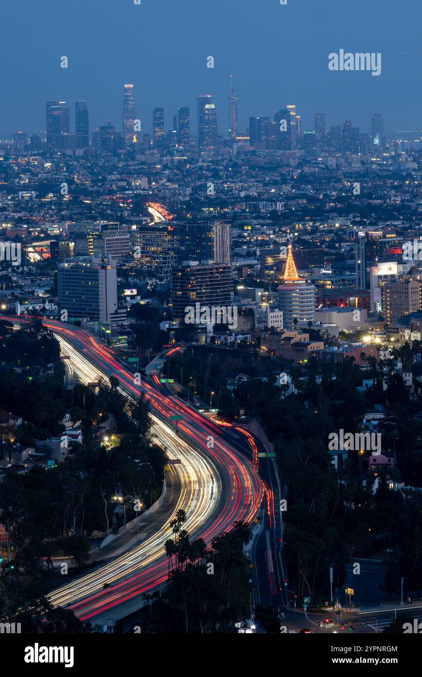 Traffic on highway 101 night hi-res stock photography and images - Alamy