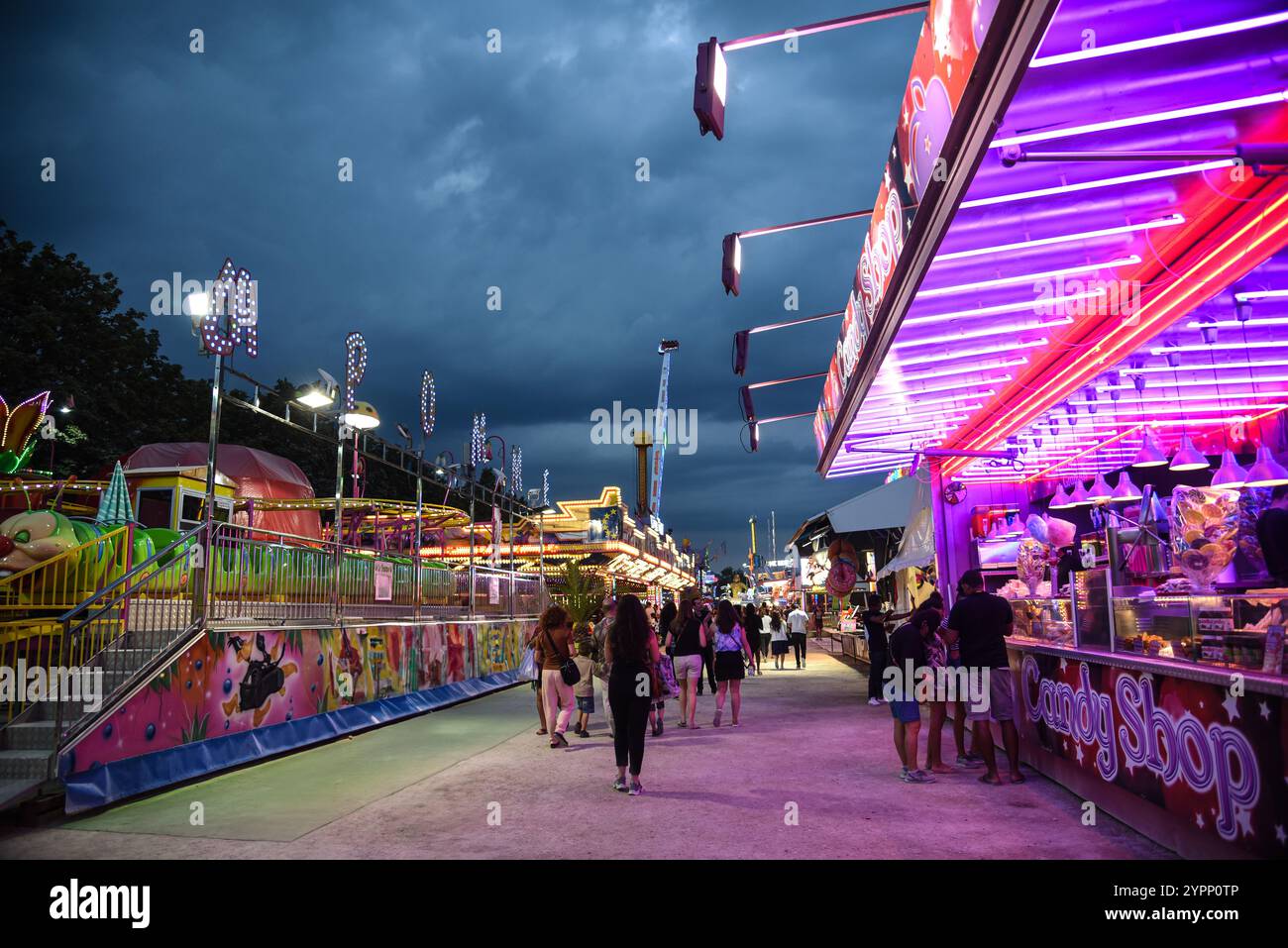 Funfair rides visitors summer hi-res stock photography and images - Alamy