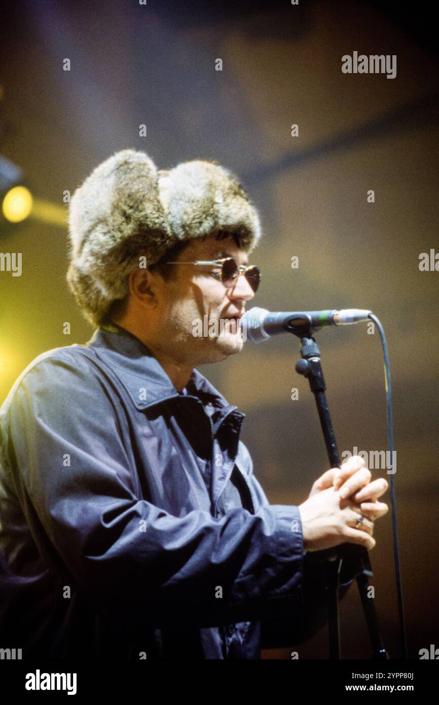 Beautiful south band 1997 hi-res stock photography and images - Alamy