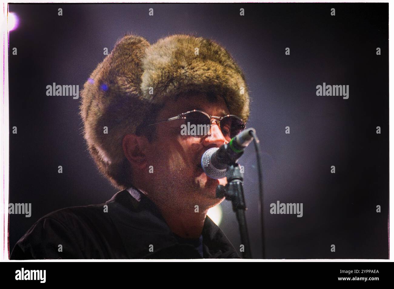 Beautiful south band 1997 hi-res stock photography and images - Alamy