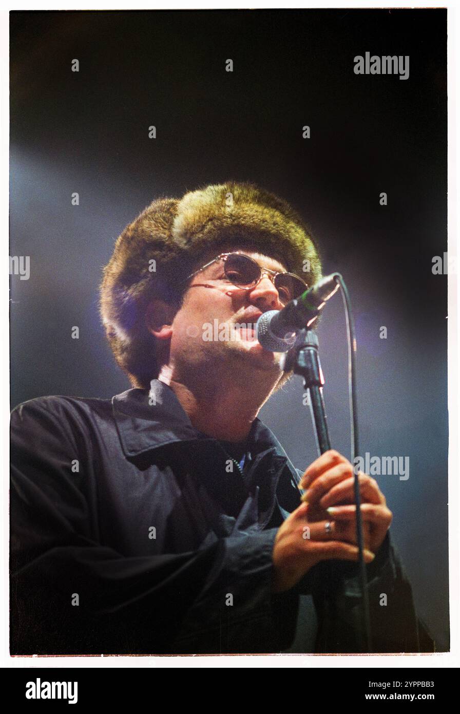 Singer with the beautiful south Cut Out Stock Images & Pictures - Alamy