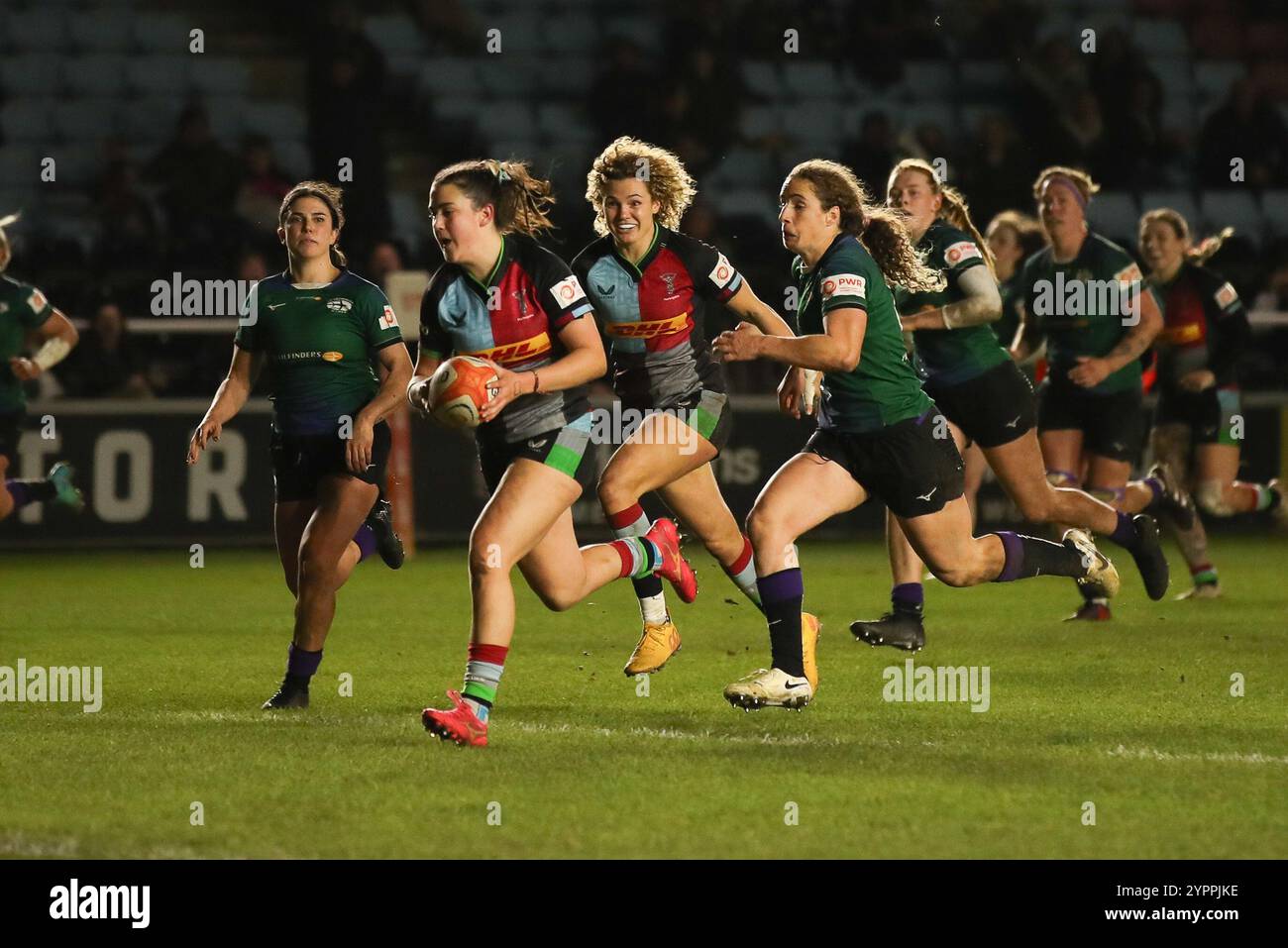 Twickenham, UK. 30th Nov, 2024. Sarah Parry of Harlequins Women scores ...