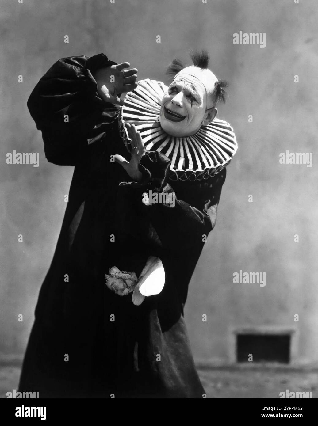Lon Chaney as a clown, 1924 (He Who Gets Slapped Stock Photo - Alamy