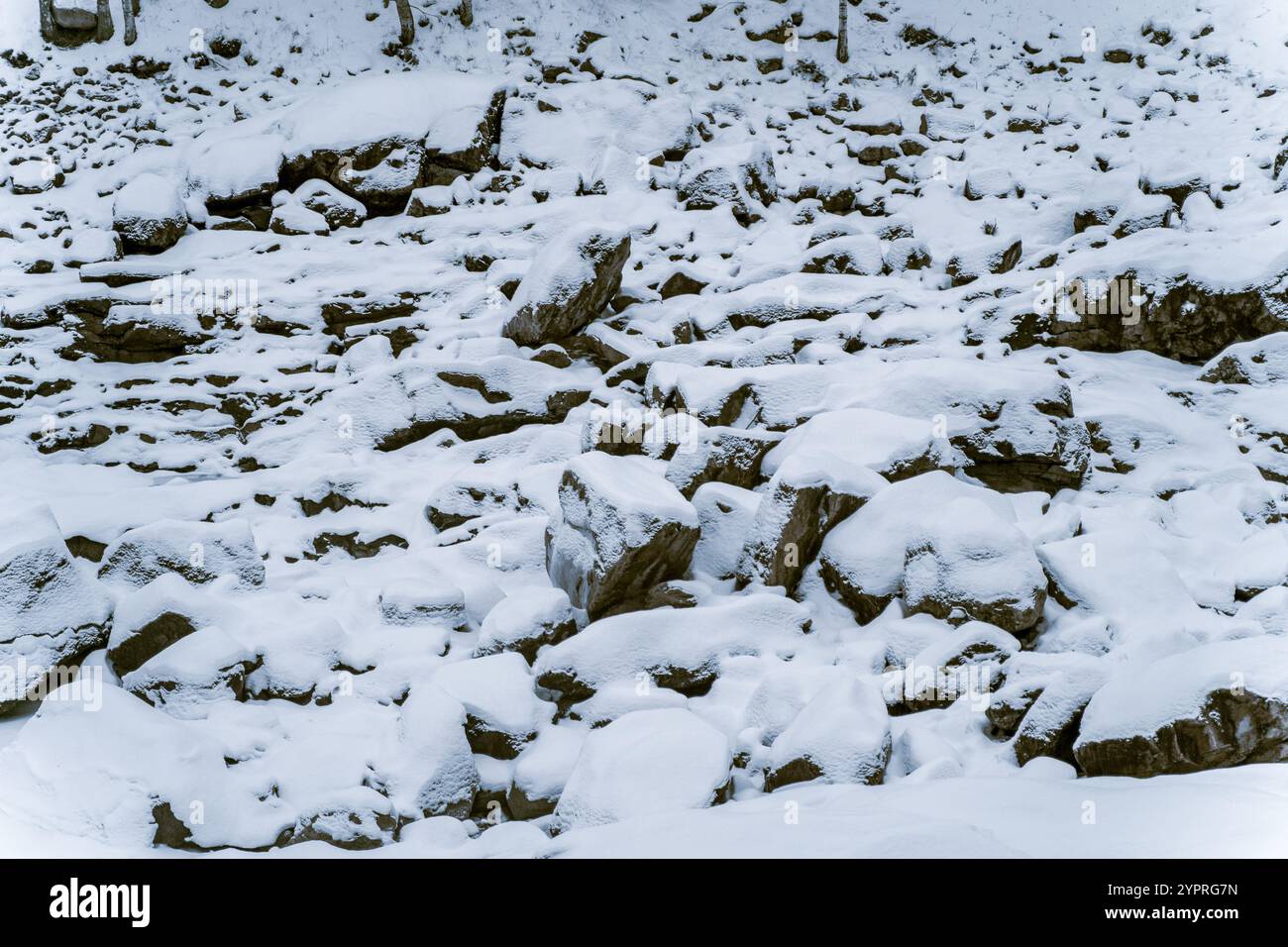 Frost covered rocks hi-res stock photography and images - Alamy