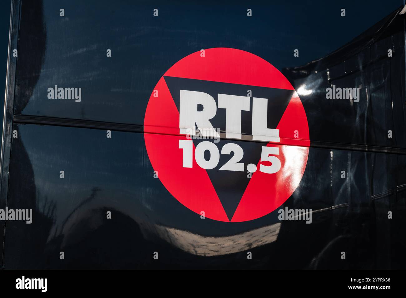 radio rtl 102.5, is the official radio of Nitto ATP Finals, the truck ...