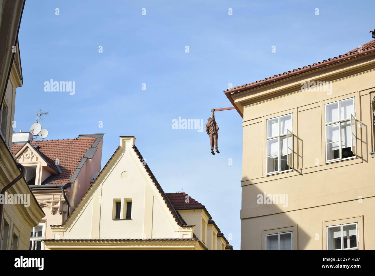 Man Hanging Out, a Statue of Sigmund Freud made by David Cerny in 1996 ...