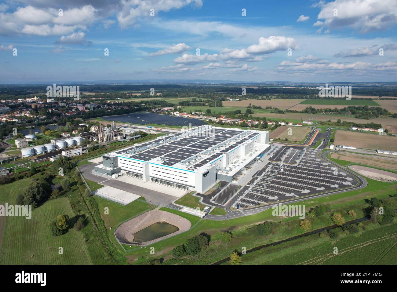 Amazon logistic new logistics hi-res stock photography and images - Alamy