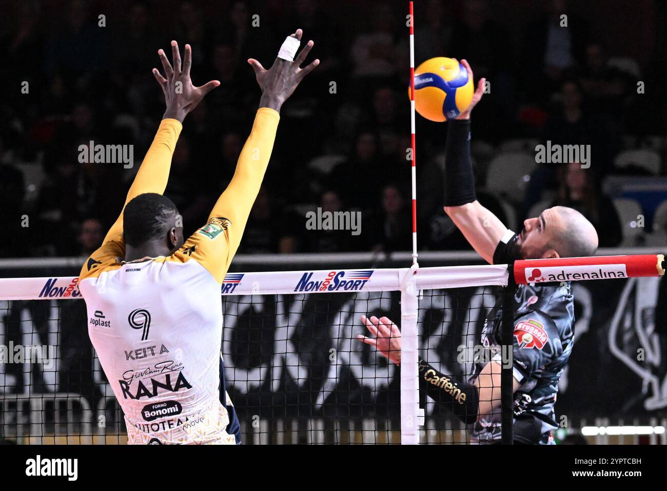 Actions of the game and players' images during the match between ...