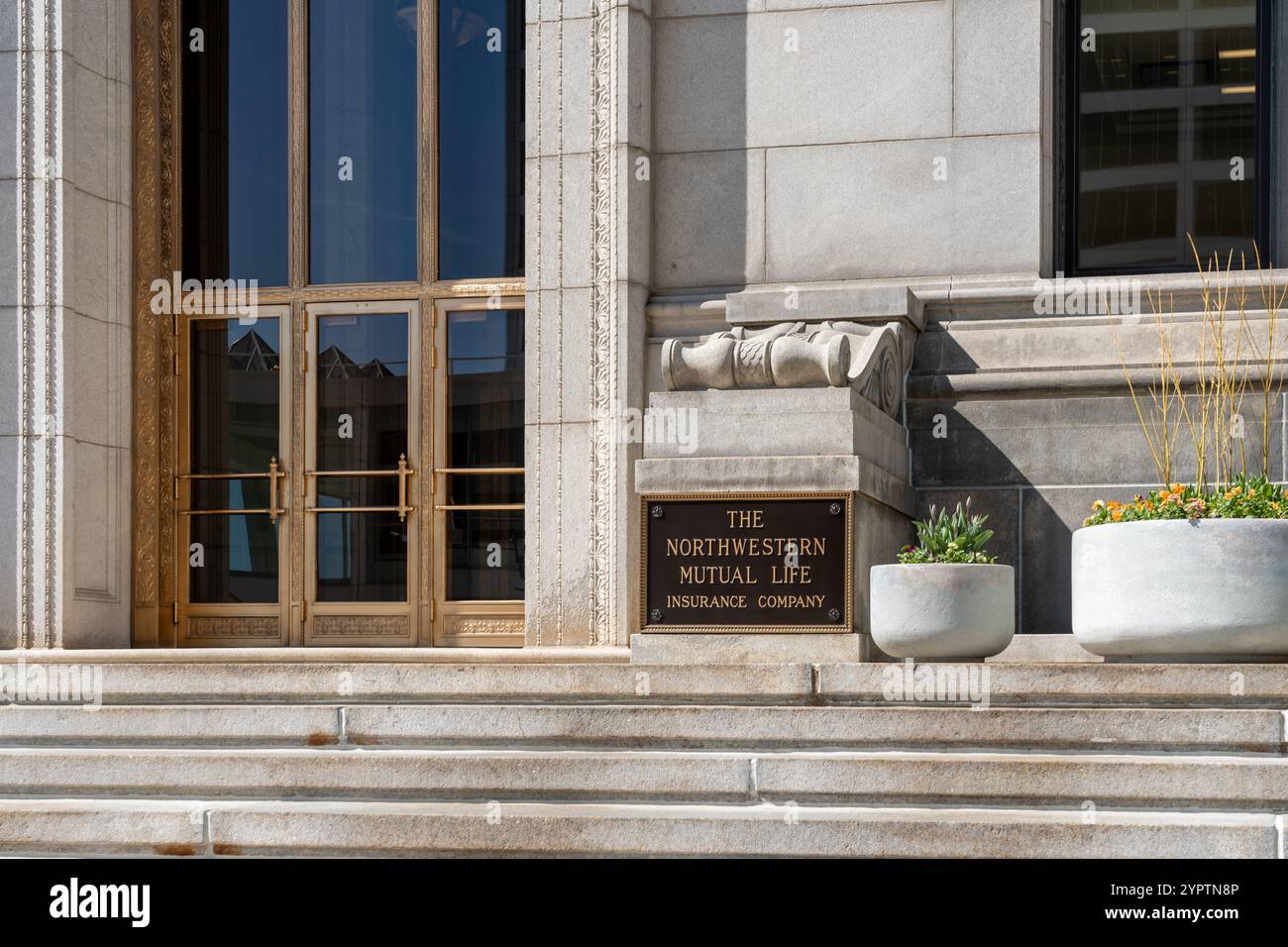 Northwestern mutual building hi-res stock photography and images - Alamy