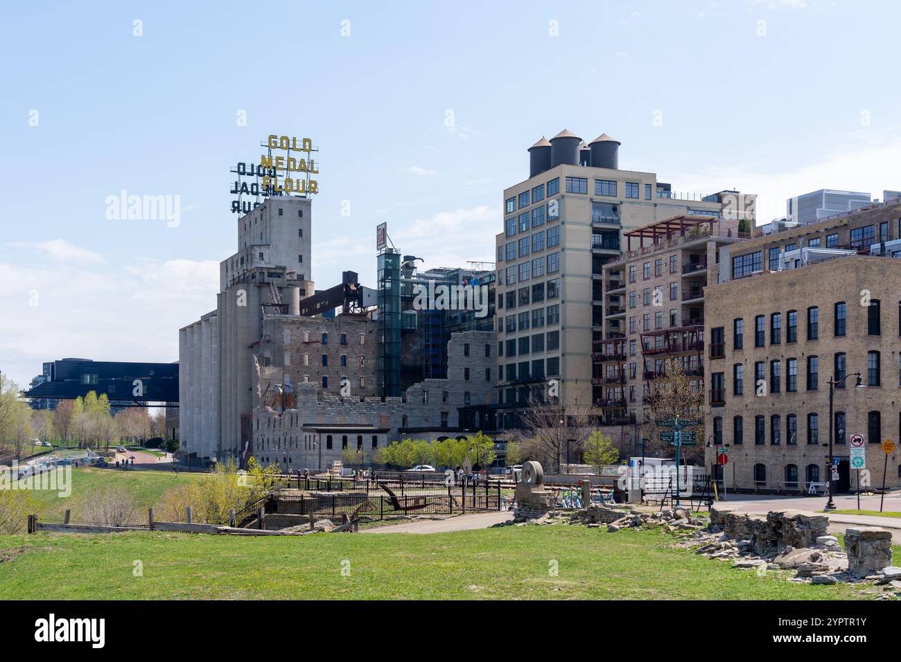 The historic “Gold Medal Flour” twin signs on top of the Mill City ...