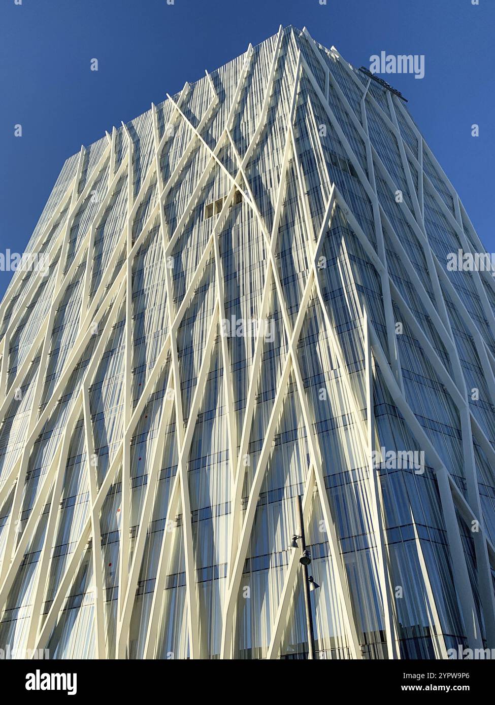 Diagonal 00 Telefonica Tower designed by Enric Massip-Bosch won the ...