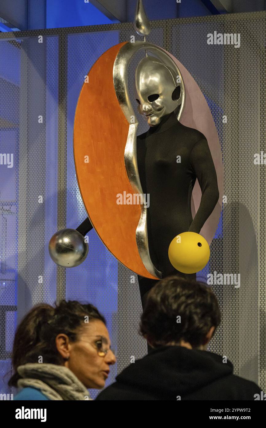 Disc dancer, 1922, Fritz LangÂ´s Metropolis, bauhaus museum, Dessau ...