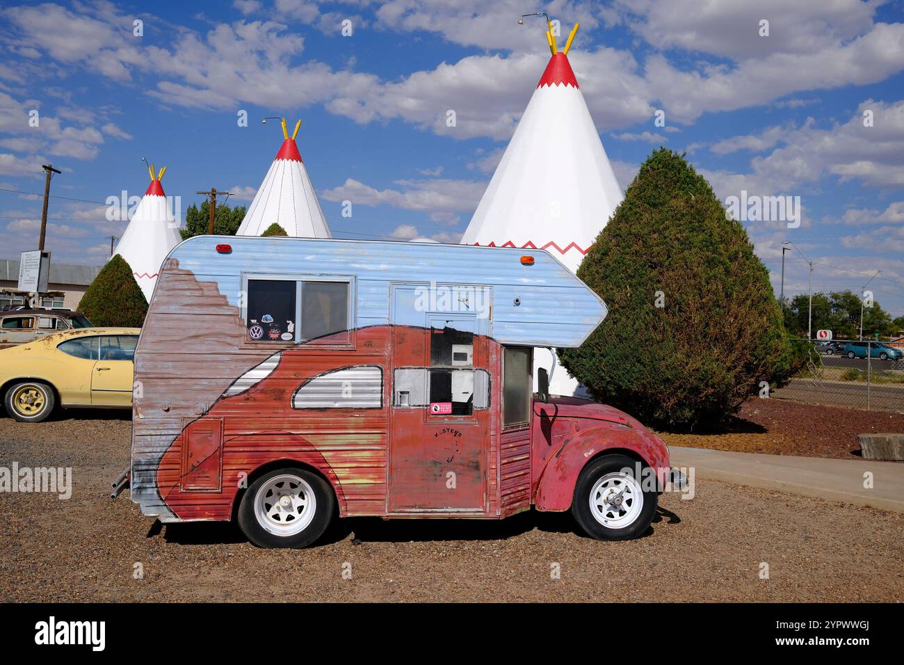 Vw beetle painted hi-res stock photography and images - Alamy