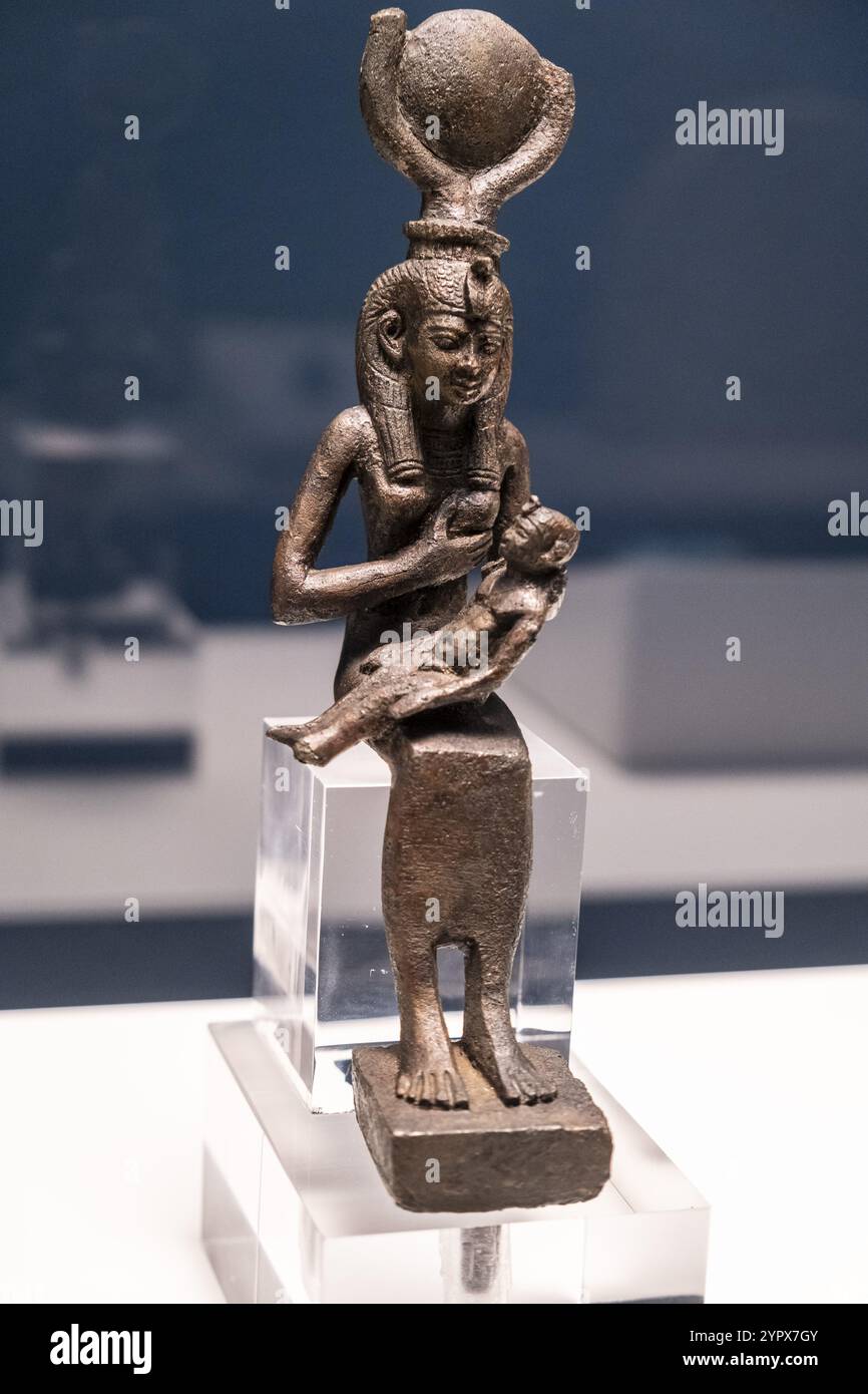 Statuette of the goddess Isis with her son Horus, bronze, late period ...