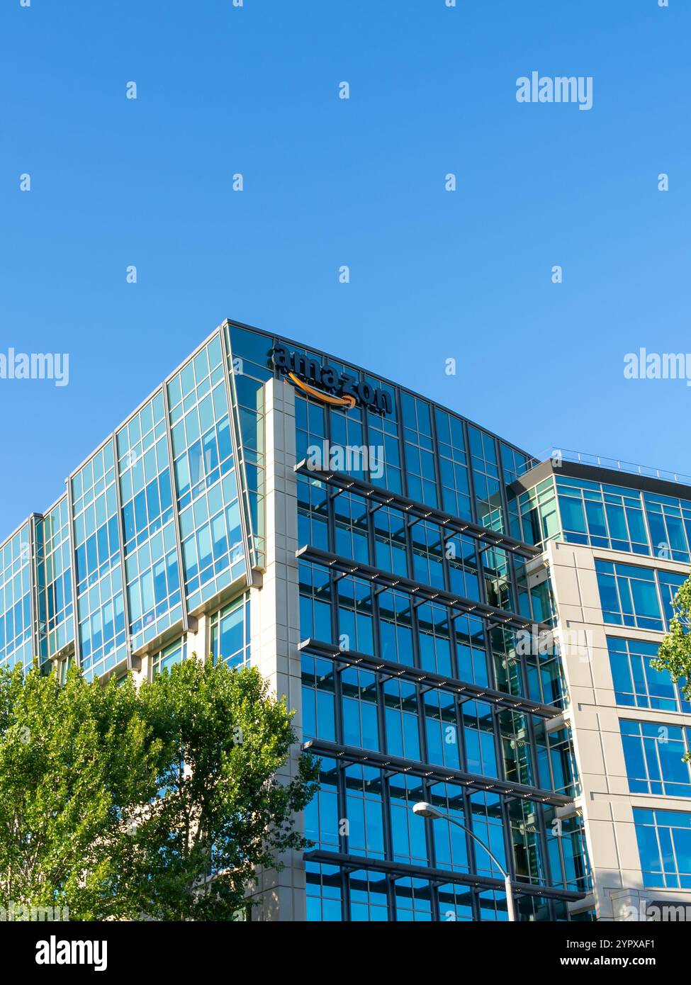 Amazon building hi-res stock photography and images - Alamy