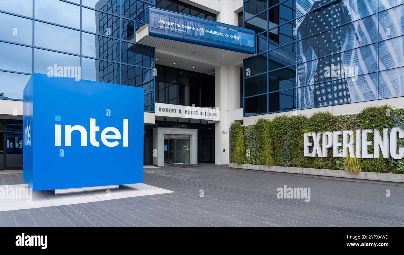 Intel headquarters in Silicon Valley, Santa Clara, California, USA ...