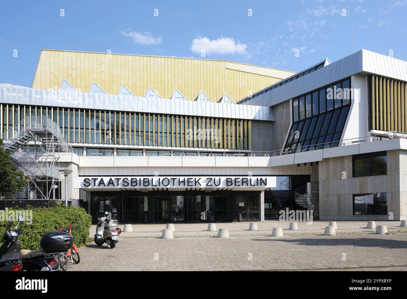 Library entrances hi-res stock photography and images - Alamy