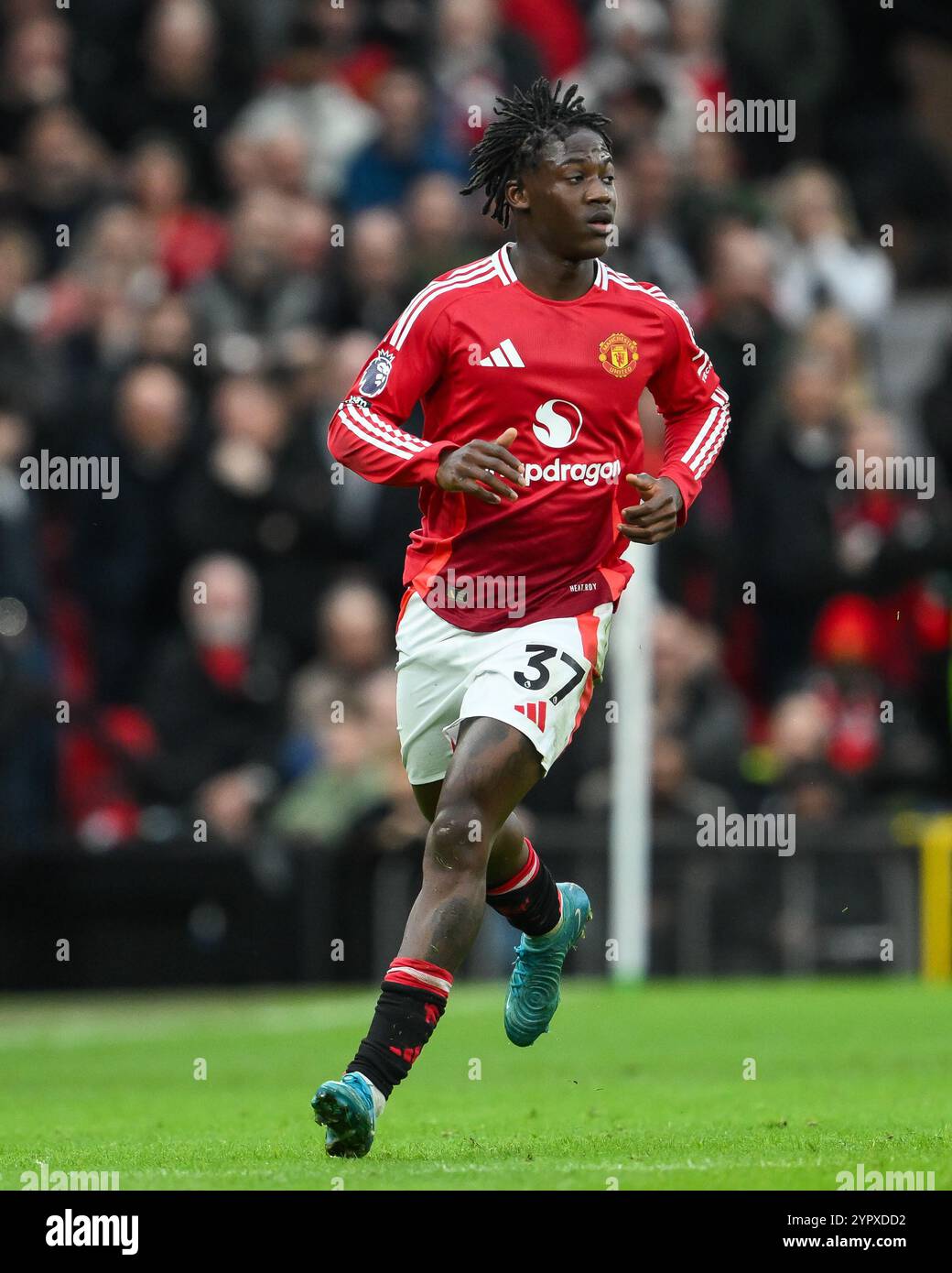 Kobbie Mainoo of Manchester United during the Premier League match ...