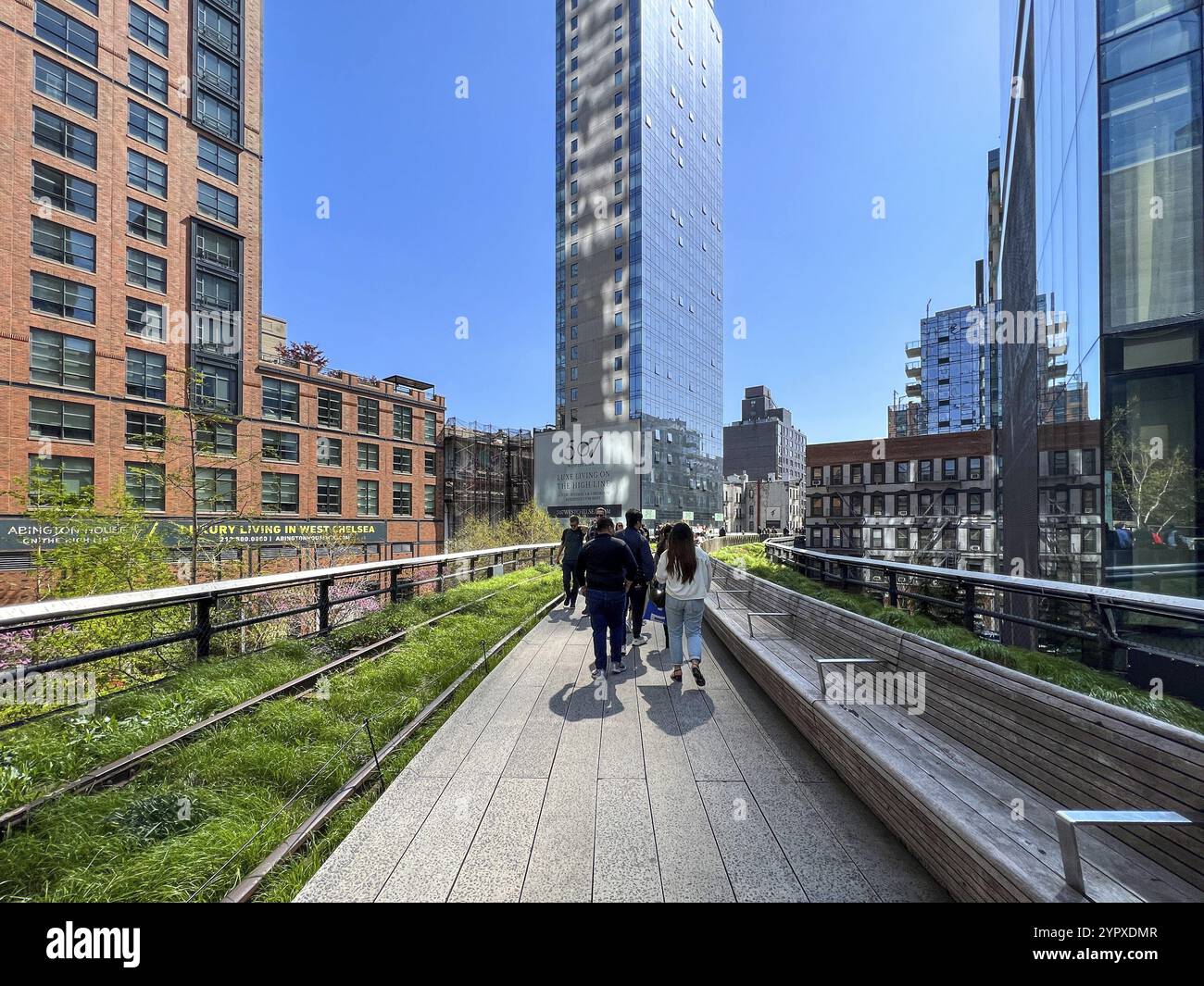 The High Line 1.45 mile long elevated linear park, greenway and rail ...
