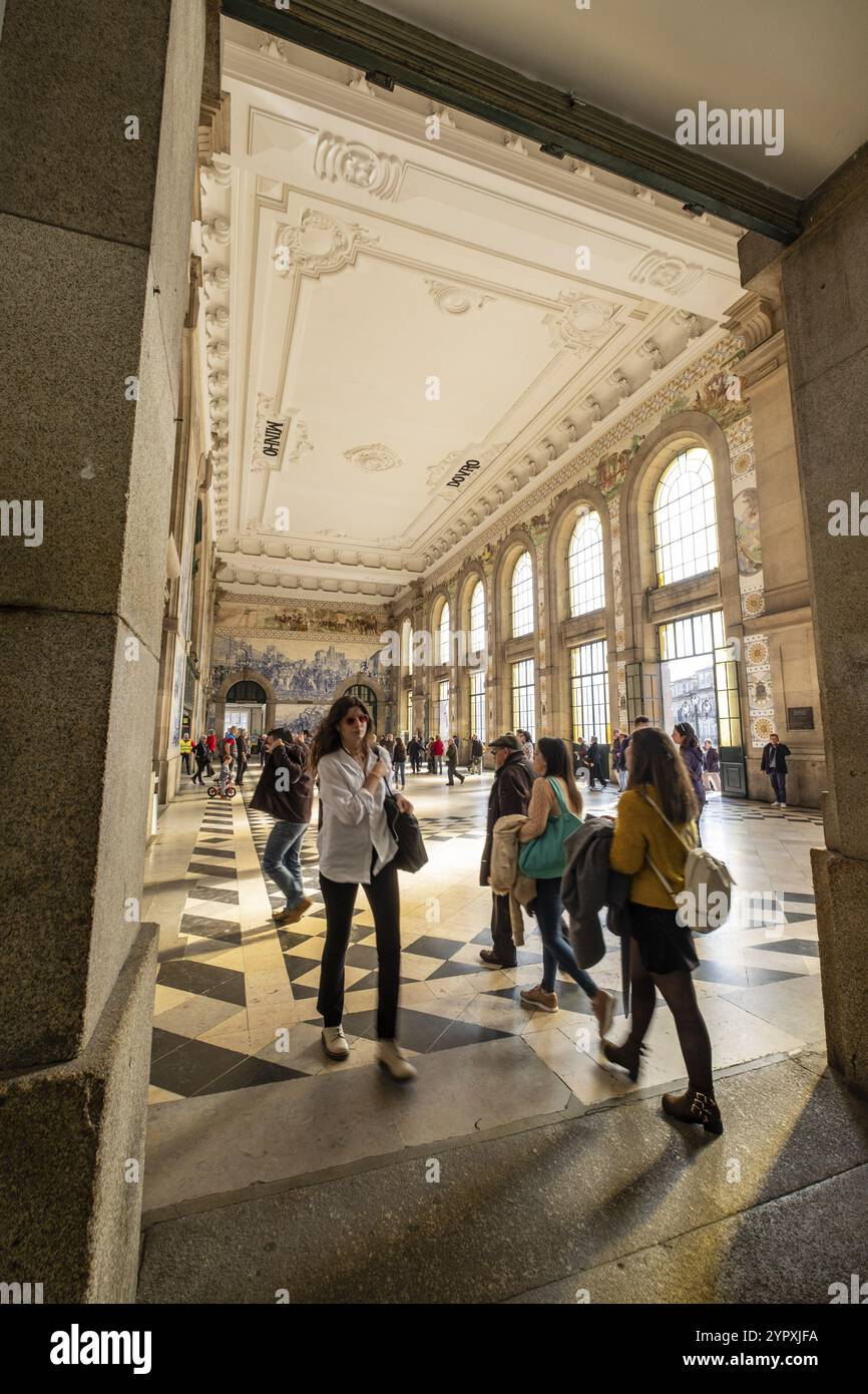 Estacion de ferrocarril hi-res stock photography and images - Alamy