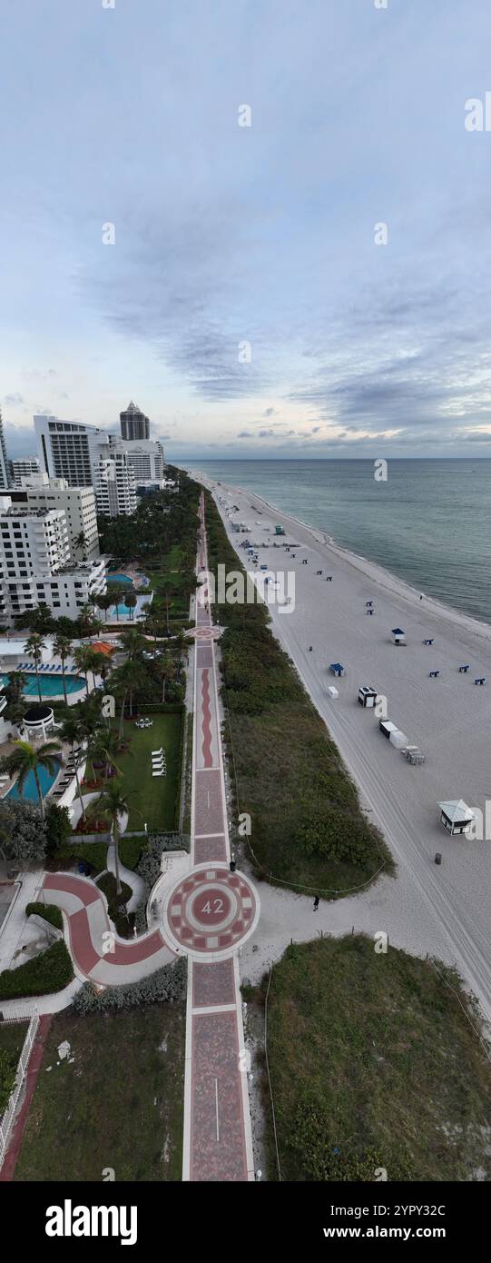 Stunning dawn and sunrise in Miami Beach, Florida with clear blue water ...