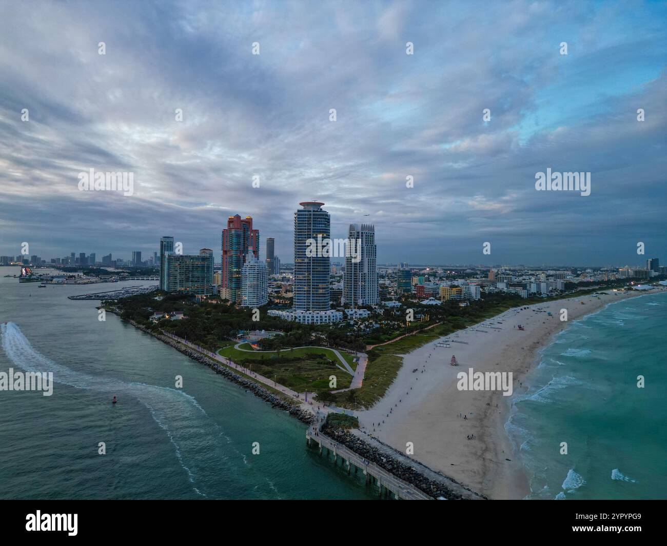 Luxury aerial sunset south pointe hi-res stock photography and images ...