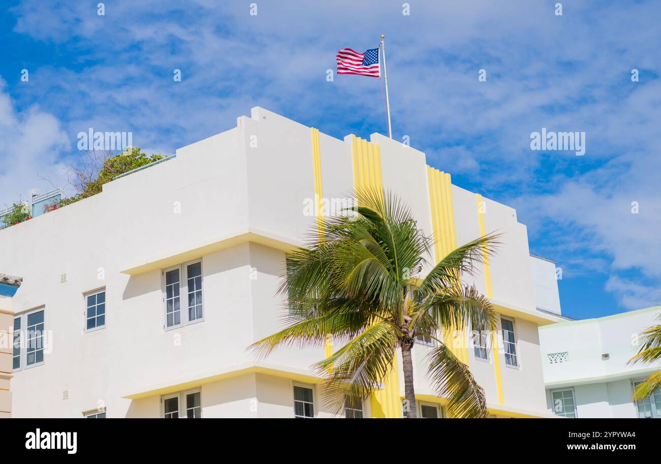 Architectural district Art Deco. Modern building of Miami beach. Ocean ...
