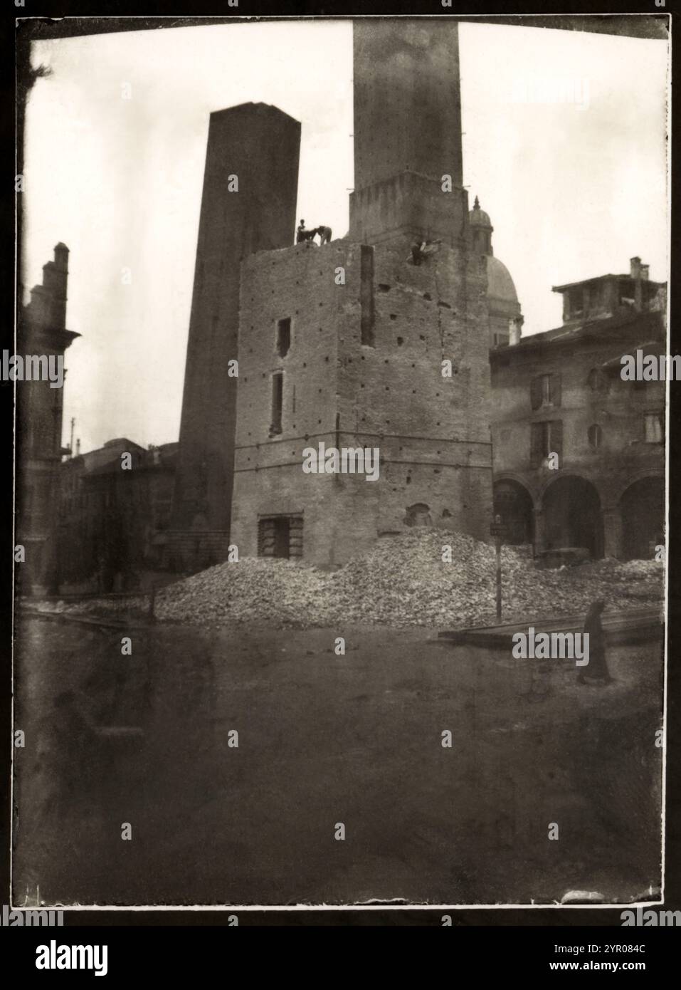 Torri storiche hi-res stock photography and images - Alamy