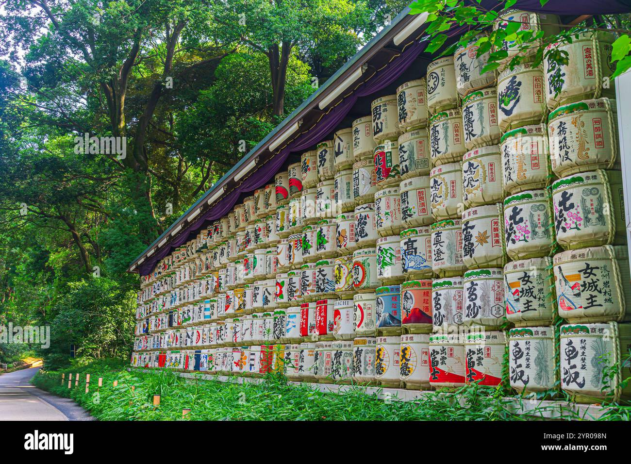 Stacked Sake Barrels at Shinto Shrine in Tokyo Stock Photo - Alamy