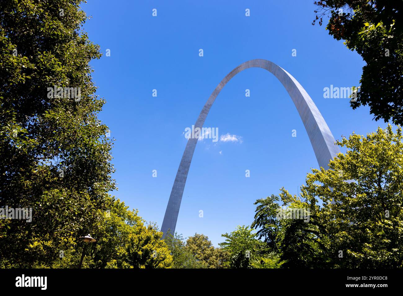 ST. LOUIS, MISSOURI, USA – JUNE 23, 2024: The Gateway Arch, a 630-foot ...