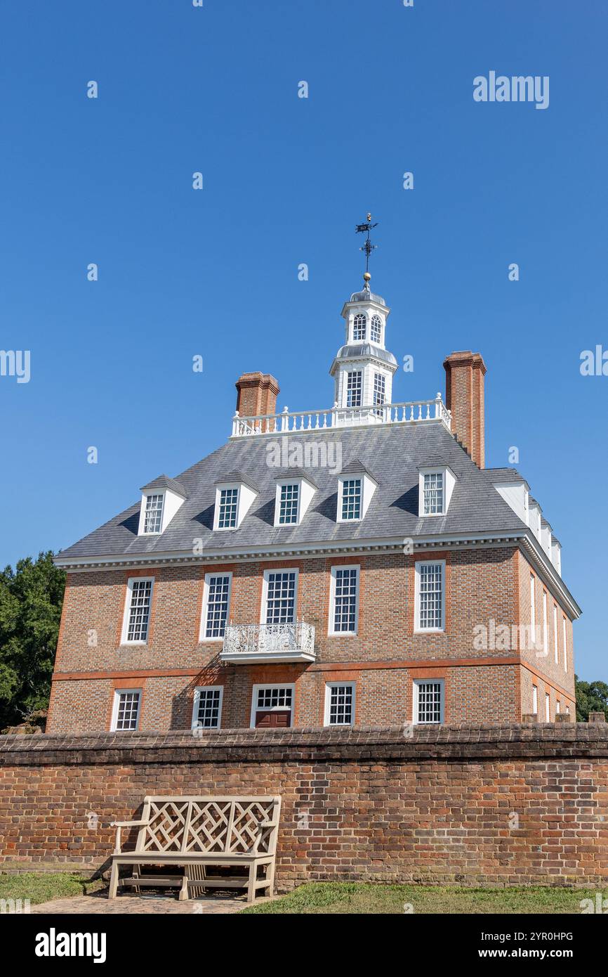 WILLIAMSBURG, VIRGINIA - AUGUST 25, 2024: The governor's palace at ...
