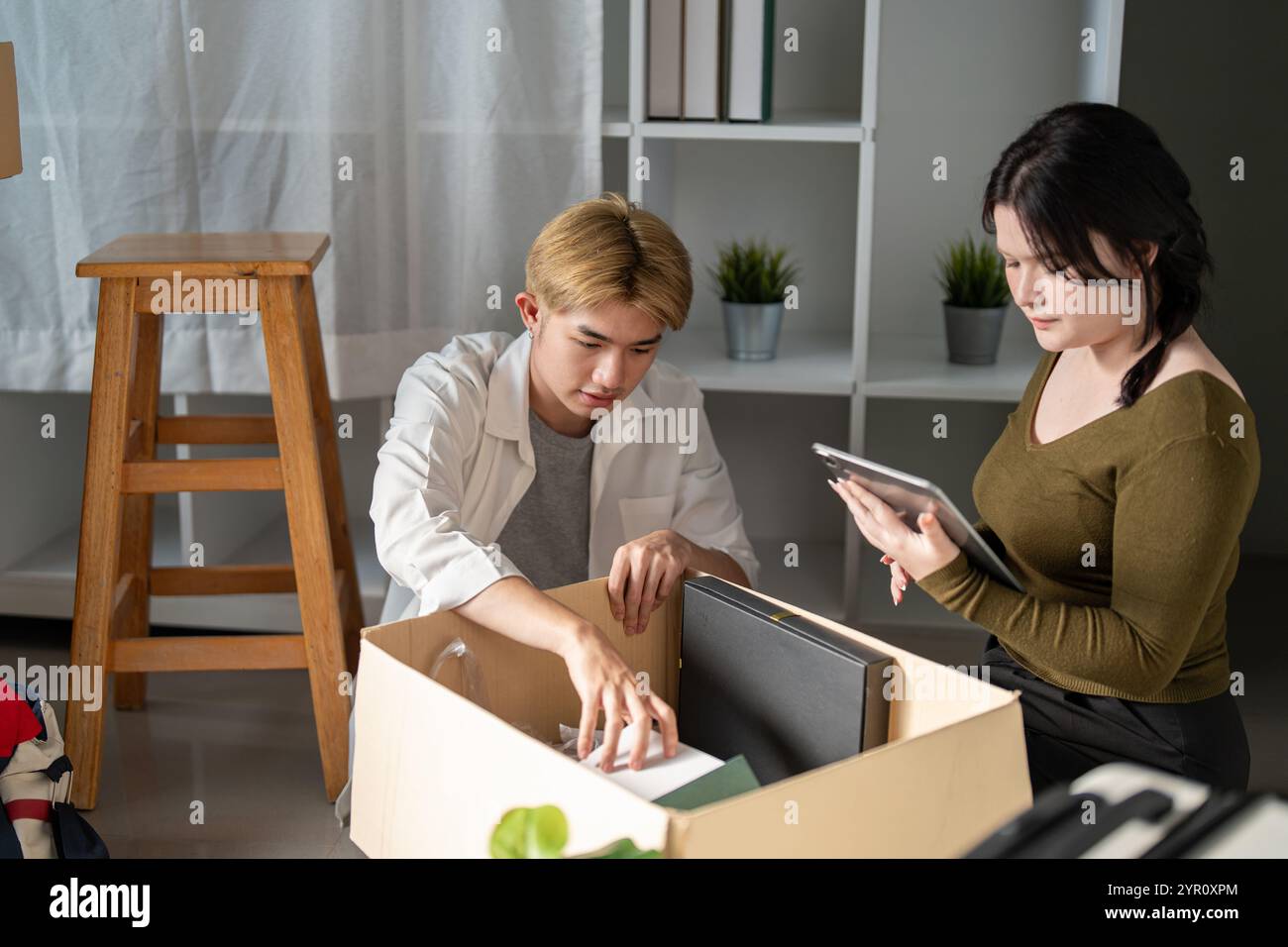 Sorting items hi-res stock photography and images - Alamy