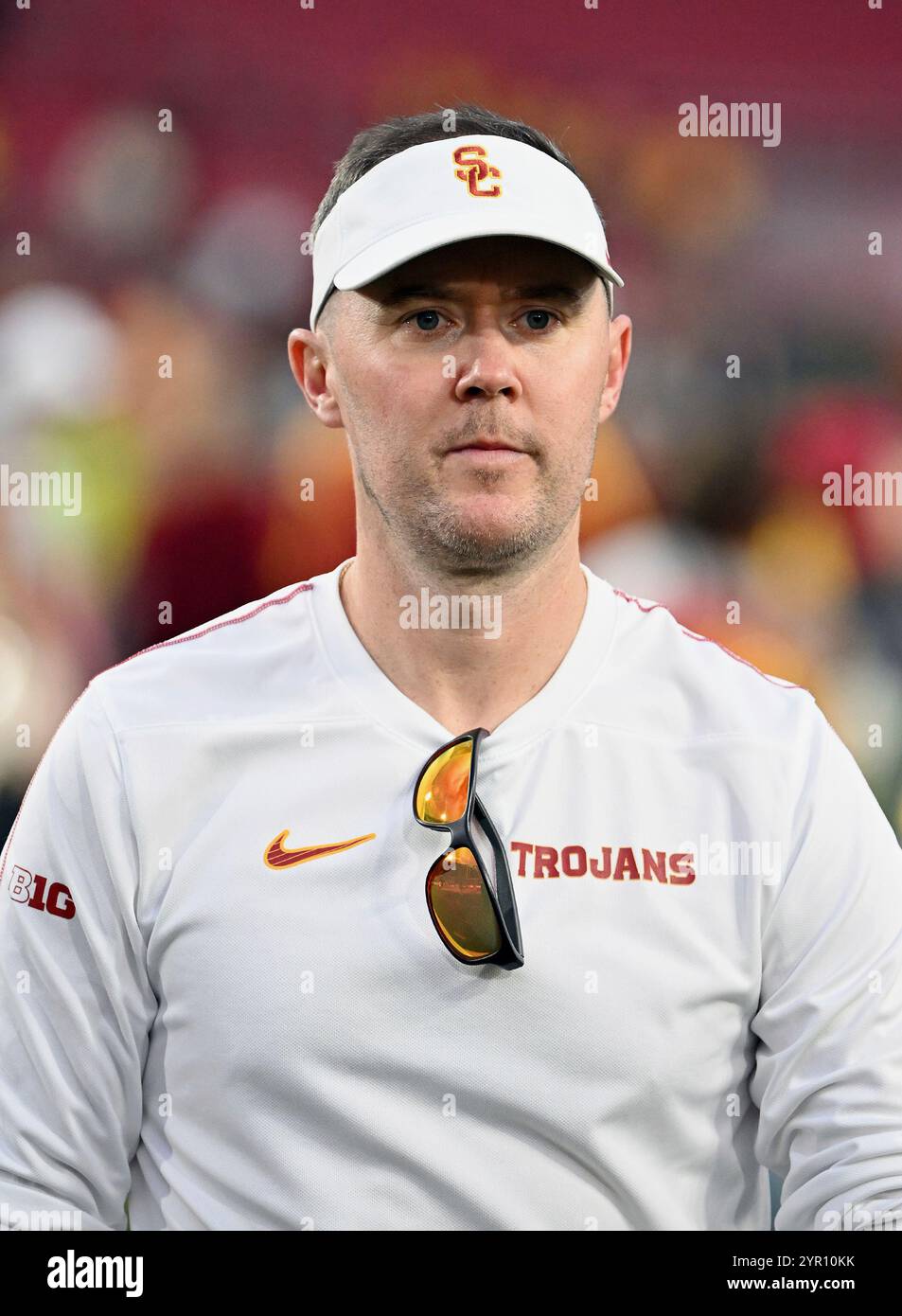 LOS ANGELES, CA - NOVEMBER 30: USC Trojans head coach Lincoln Riley ...