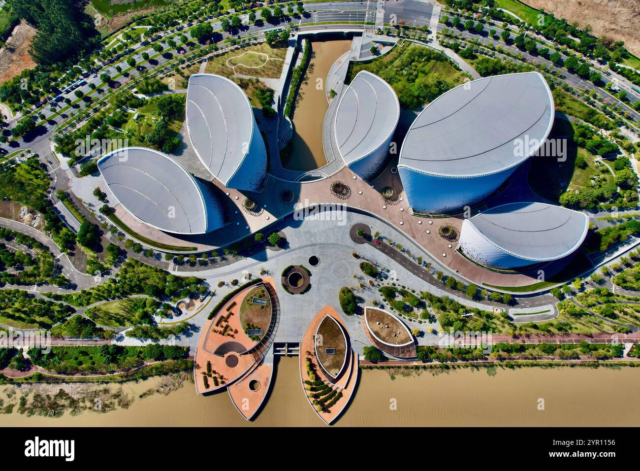 Petal shaped venue hi-res stock photography and images - Alamy