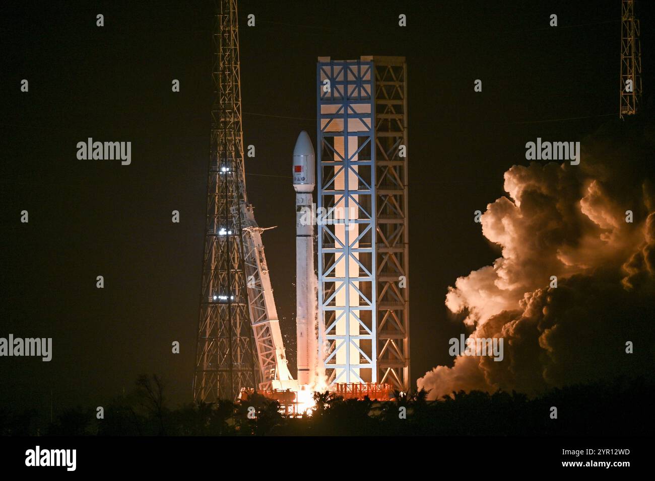 Wenchang,China.30th November 2024. China's Long March-12 Y1 carrier ...
