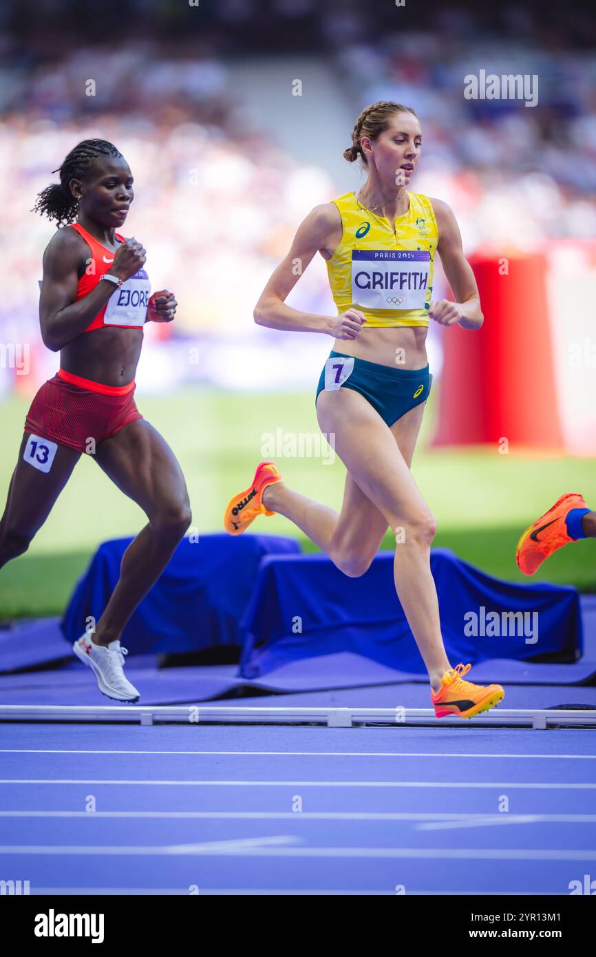 Georgia Griffith participating in the 1500 meters at the Paris 2024 ...
