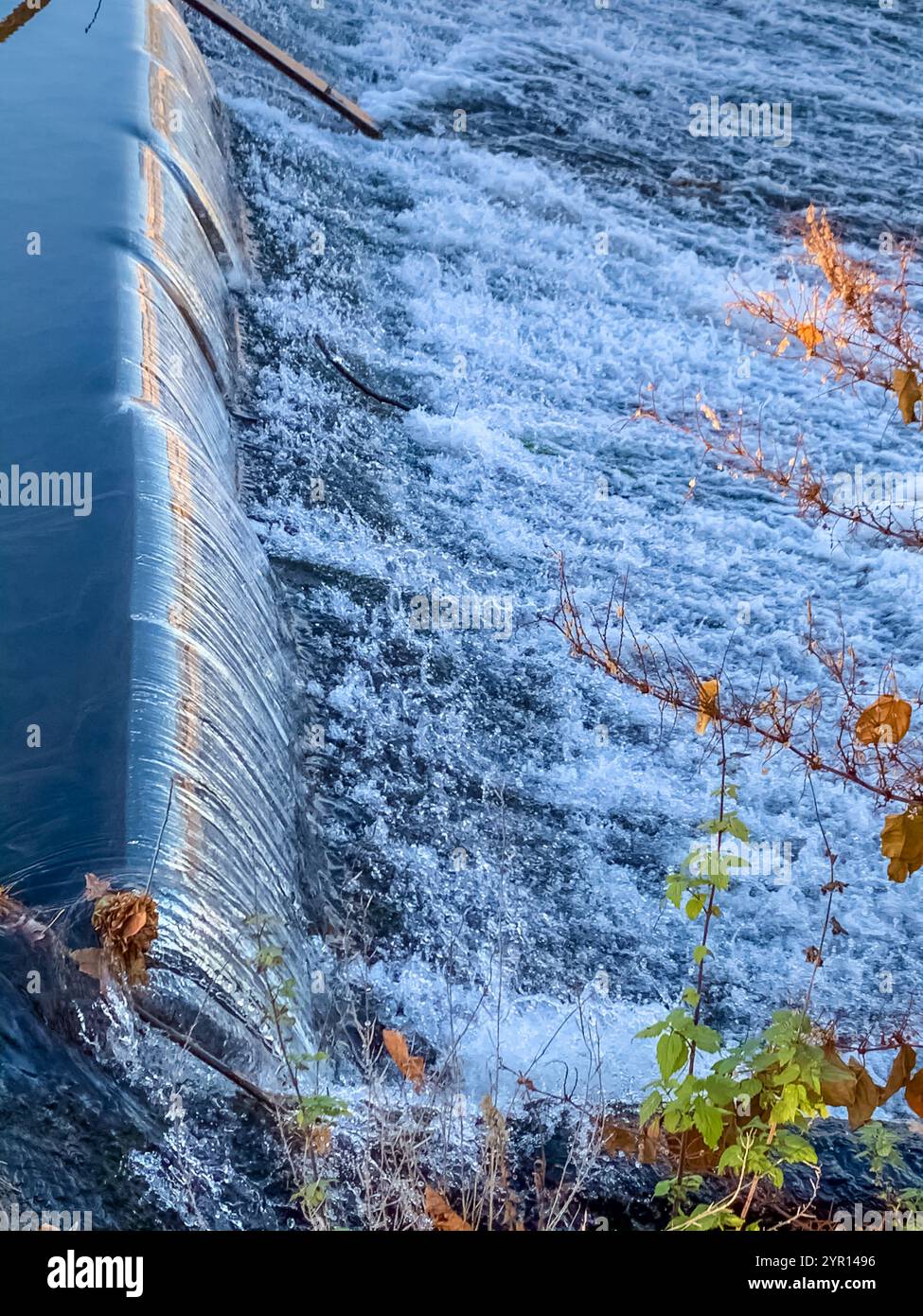 Small river photo hi-res stock photography and images - Alamy