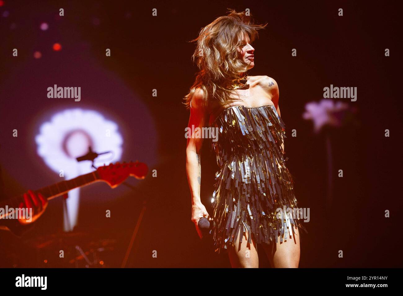 Italian singer Music Concert - ALESSANDRA AMOROSO - Fino a qui in Tour ...