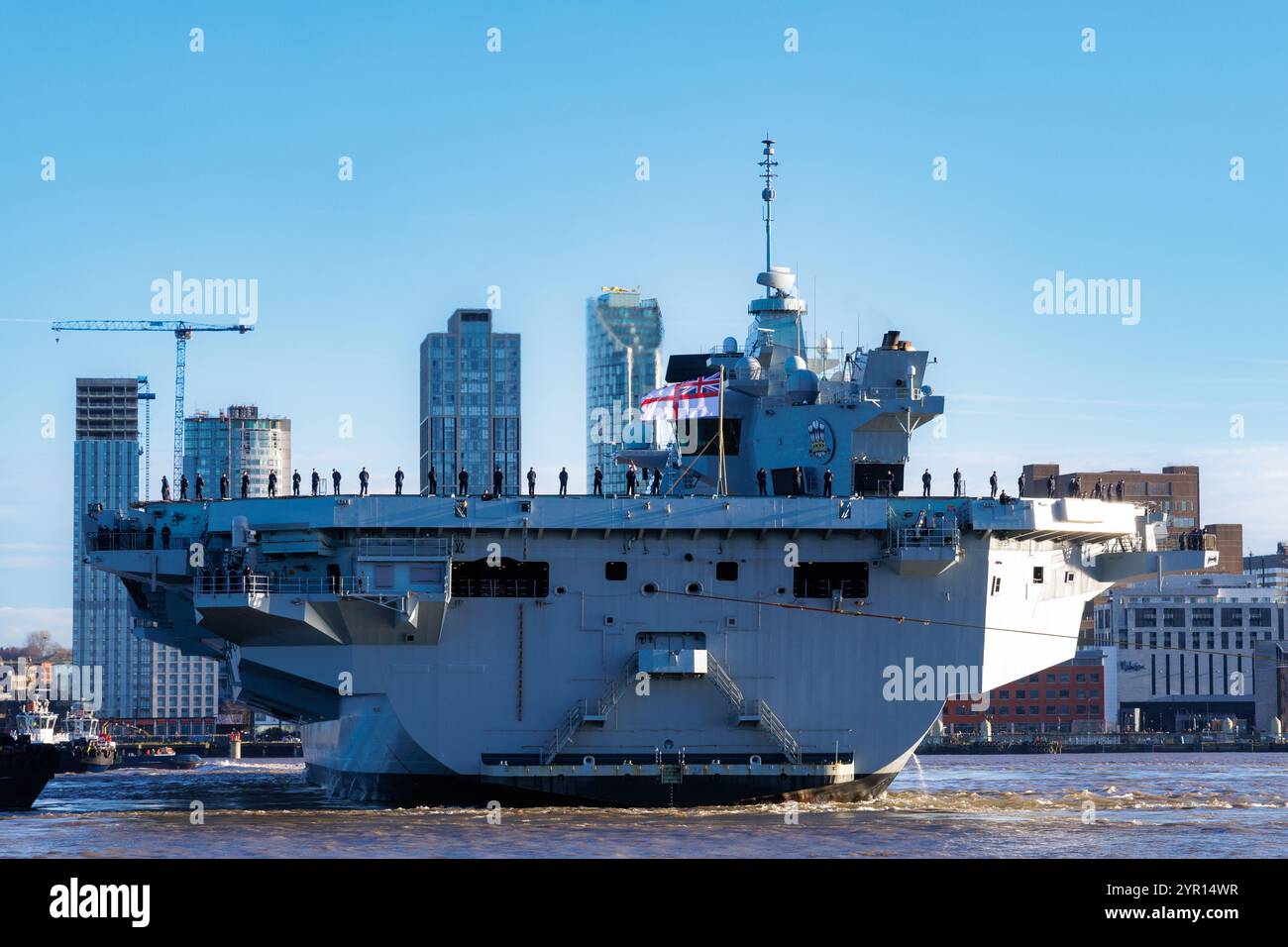 The Royal Navy’s HMS Prince of Wales aircraft carrier arriving in ...